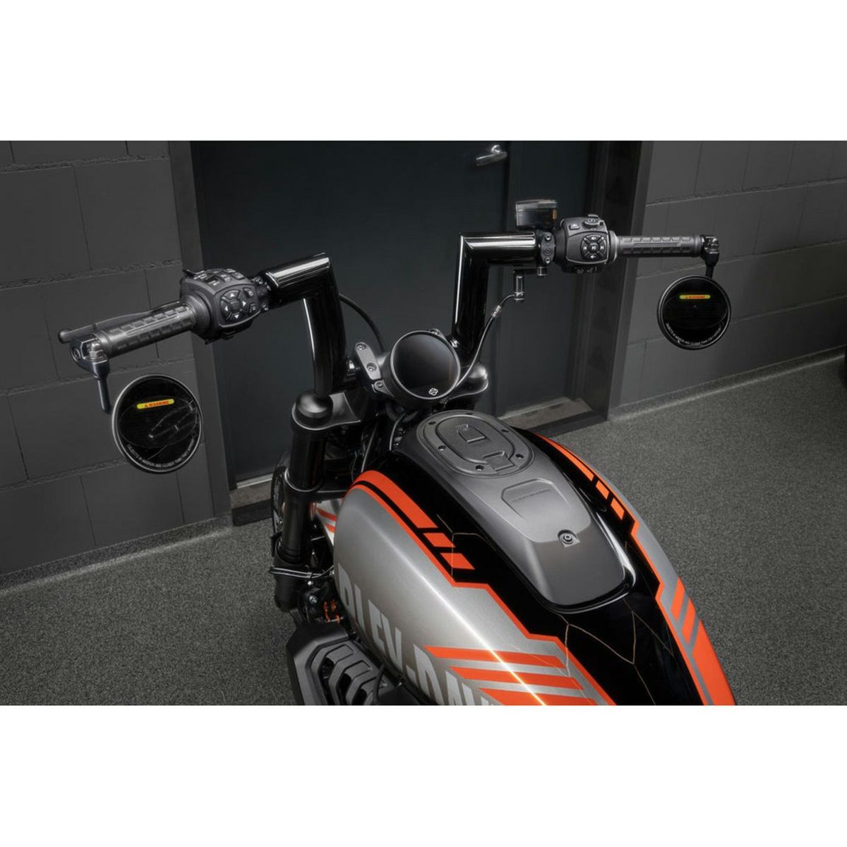 ナイトスター(RH975) ハンドルバー｜ハーレーカスタムパーツ専門店