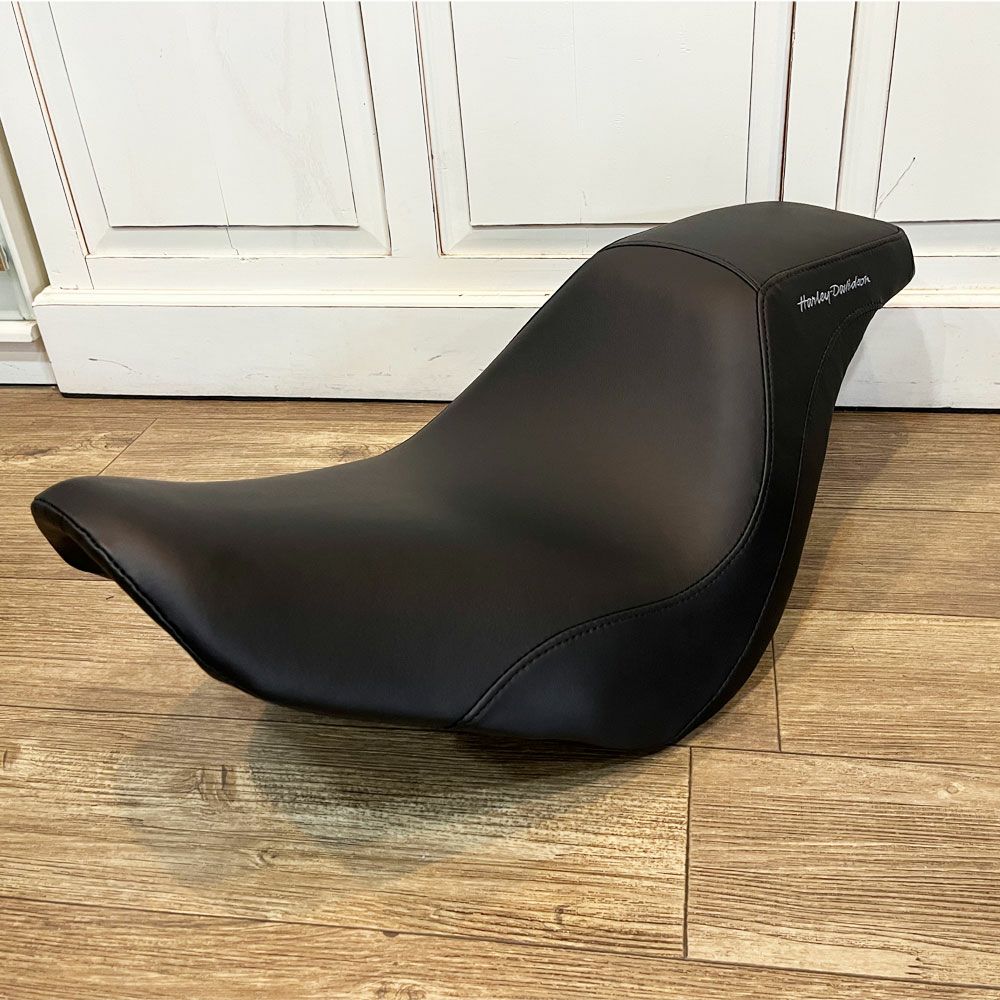 ハーレー ソフテイル用SALEパーツ シート、シーシーバー、ラック｜バイク カスタム パーツ専門店