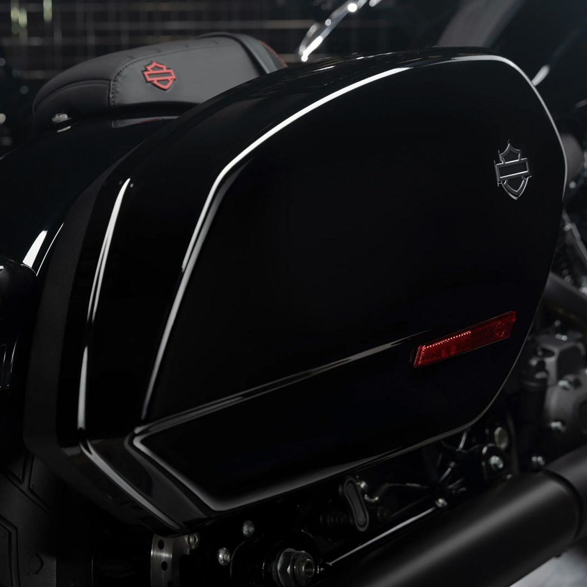 ソフテイル用ハーレー純正サドルバッグ｜ハーレーカスタムパーツ専門店