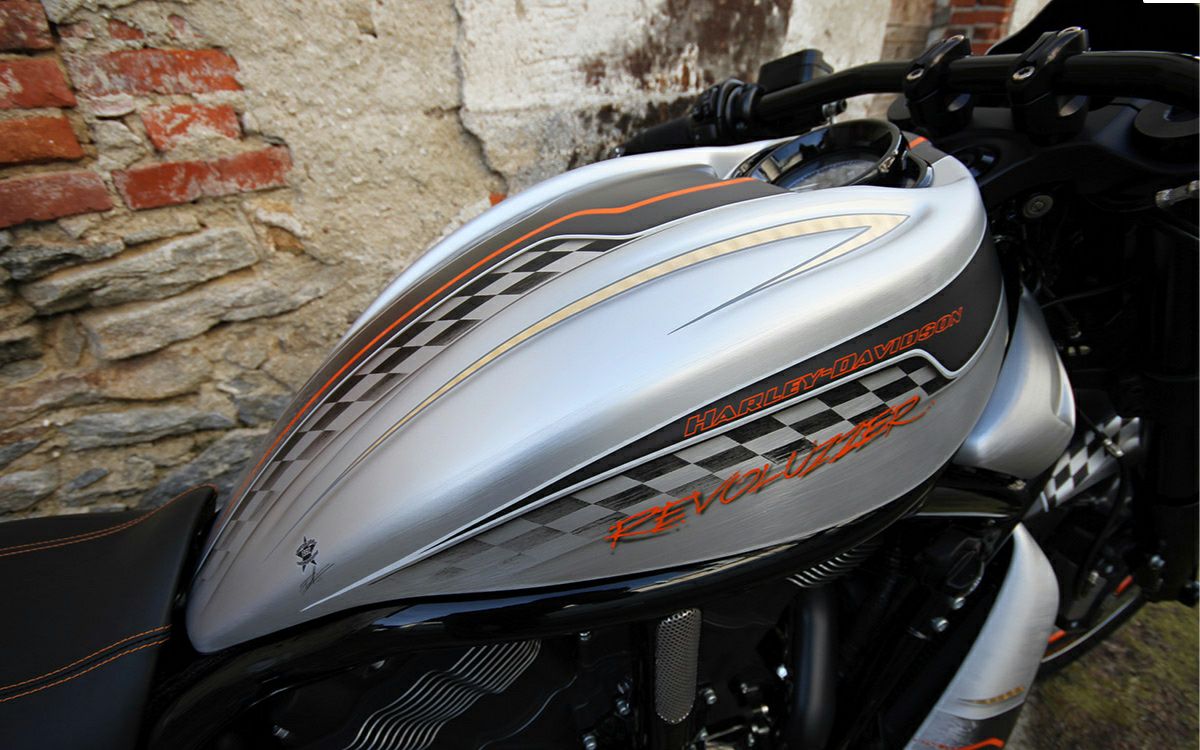 V-ROD(VRSC)用ボディ・カスタム