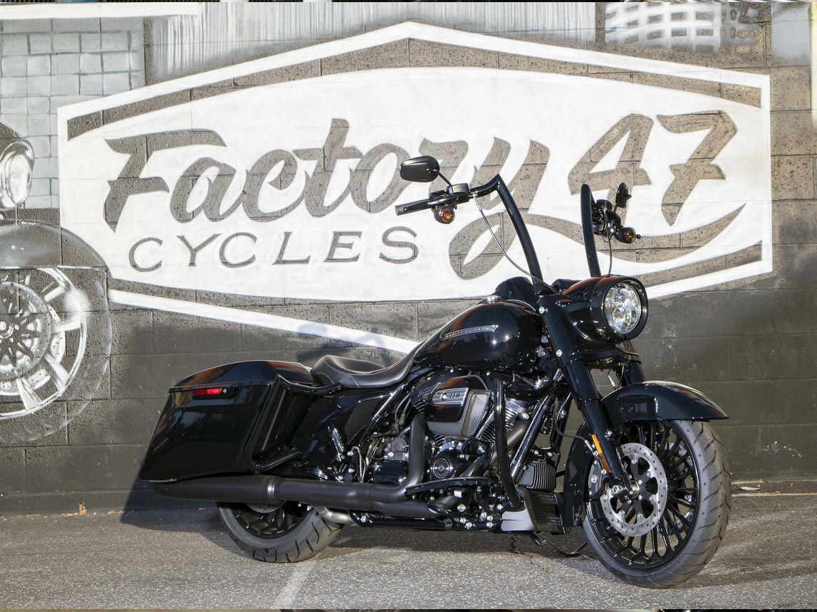 ツアラー2014年以降用 サドルバッグガード、レール