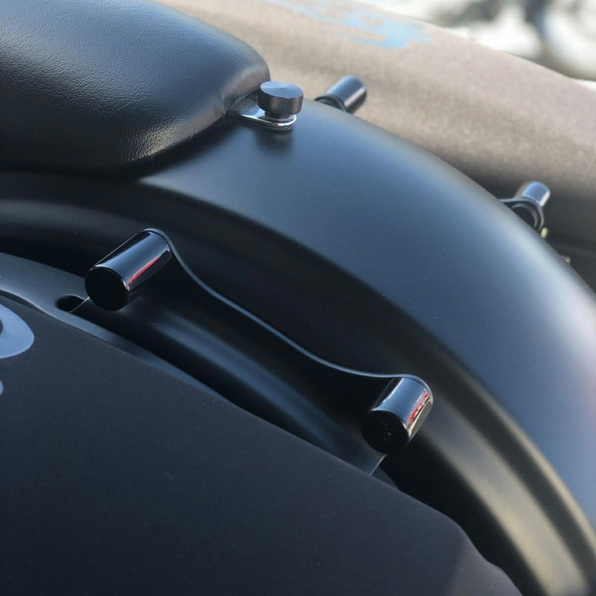 ハーレー純正ホールドファスト・シーシーバー