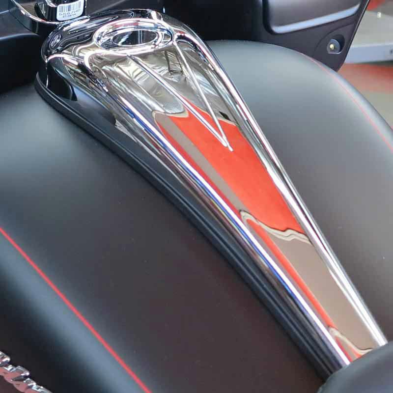 ハーレー、ツアラー用燃料タンク、タンクダッシュ