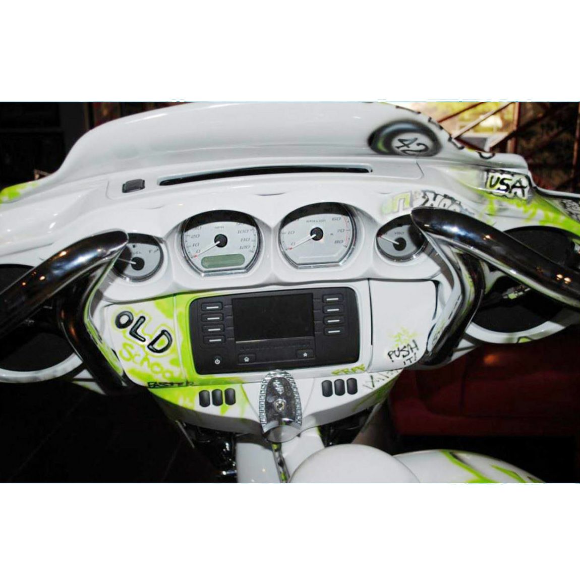 ハーレー、ツーリング用 スイッチ＆メーター廻りパーツ ハーレー、2014～｜ハーレーカスタムパーツ専門店