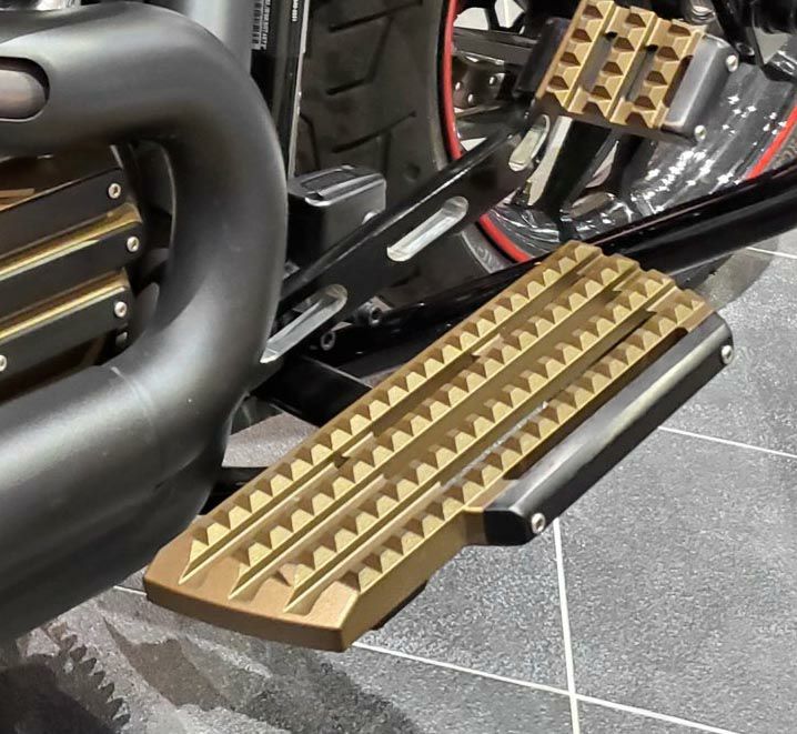 ハーレー純正 ソフテイル フットボード