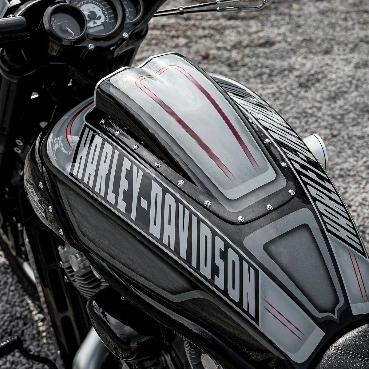 V-ROD(VRSC)用ボディ・カスタム