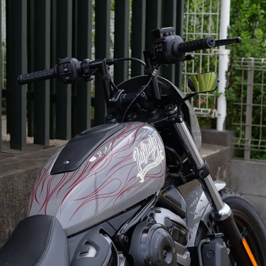 ナイトスター(RH975) ハンドルバー｜ハーレーカスタムパーツ専門店