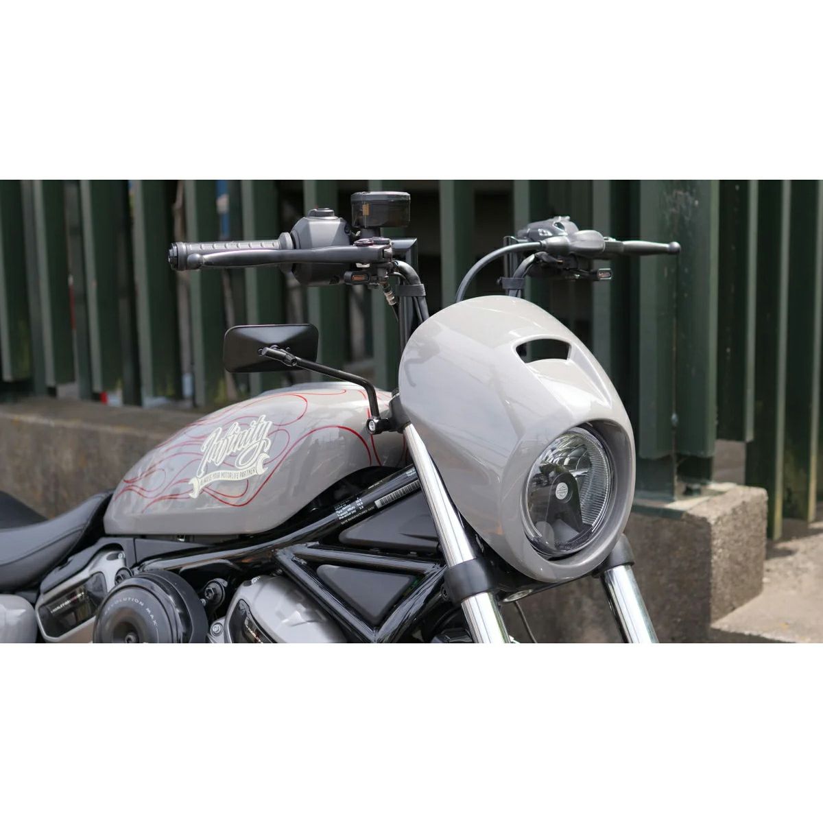 ナイトスター(RH975) ハンドルバー｜ハーレーカスタムパーツ専門店