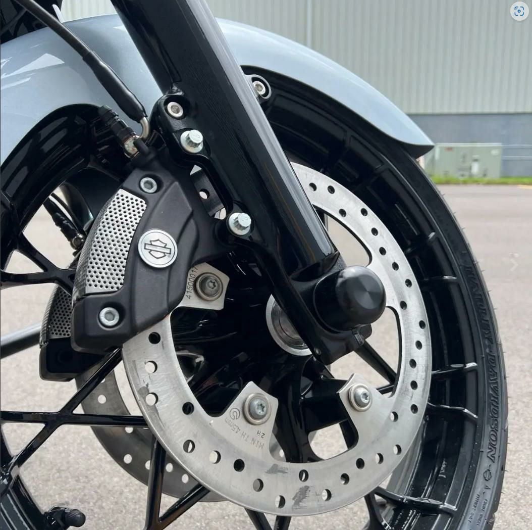 HogWorkz フロントアクスルナットカバー スムース (ブラック) |ハーレーパーツ専門店 HDパーツ