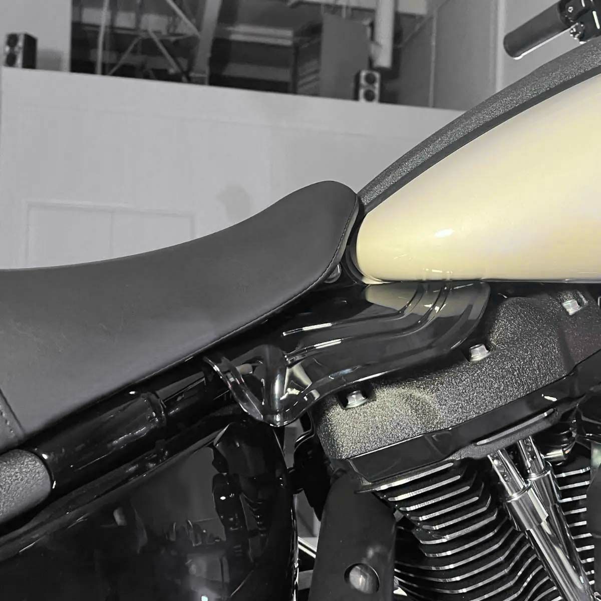 FXLRST（ローライダーST） サドルシールド|ハーレーカスタムパーツ専門店