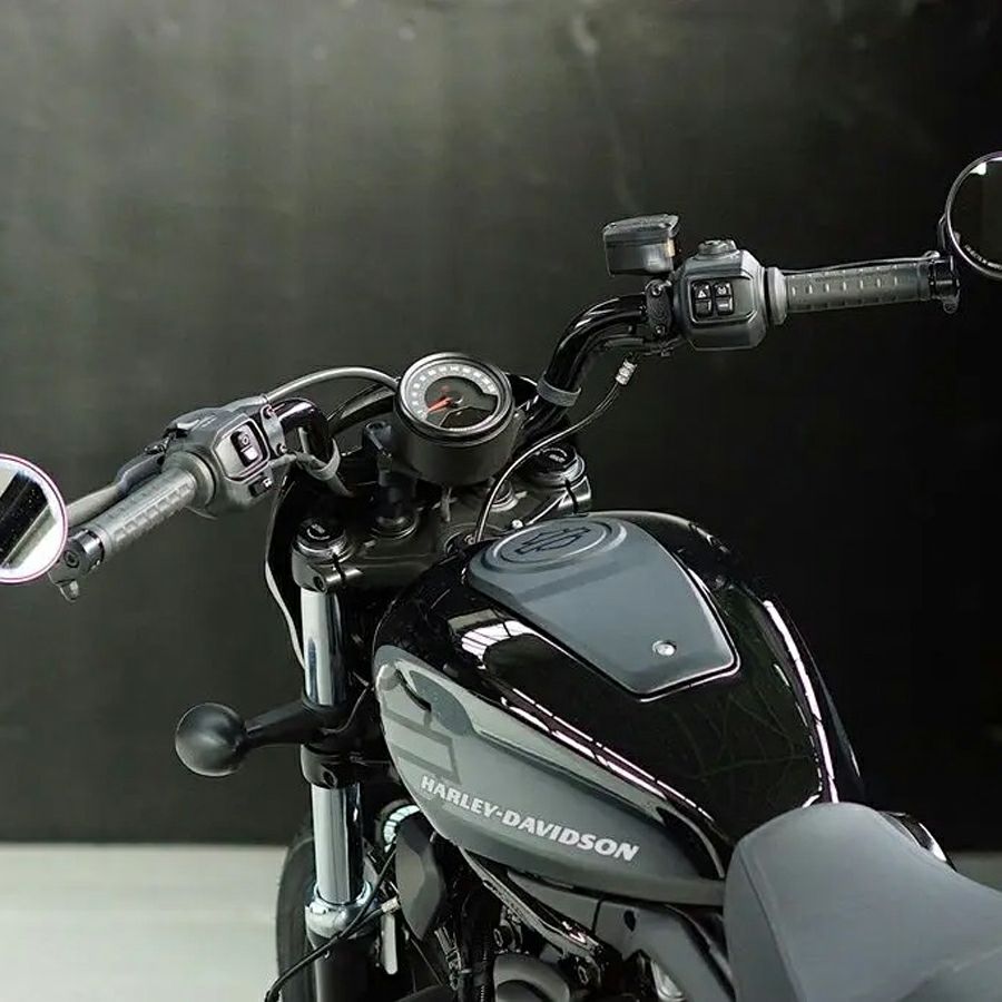 ナイトスター(RH975) ハンドルバー｜ハーレーカスタムパーツ専門店
